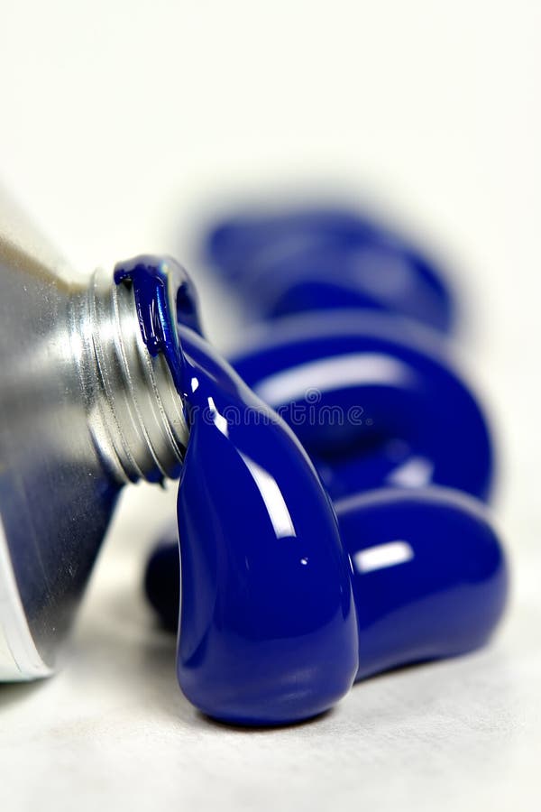 Blauwe Verf stock afbeelding. Image of kleur, vloeistof - 1086609