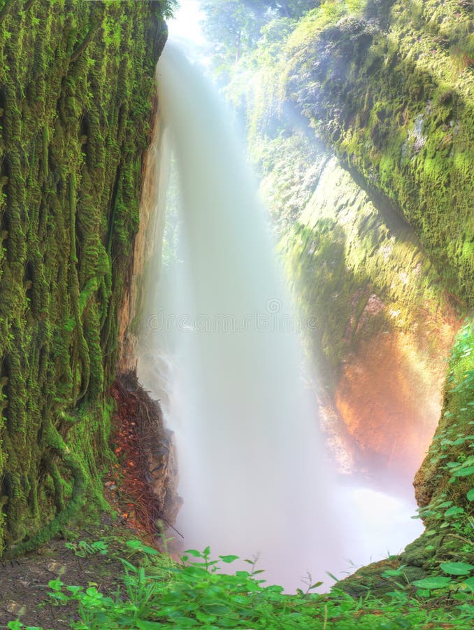 Blawan waterfall stock image. Image of freshness, pool - 15938617