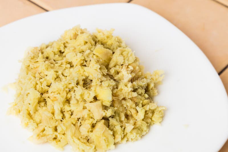 Blended Ginger Roots on Plate Stock Image - Image of organic ...