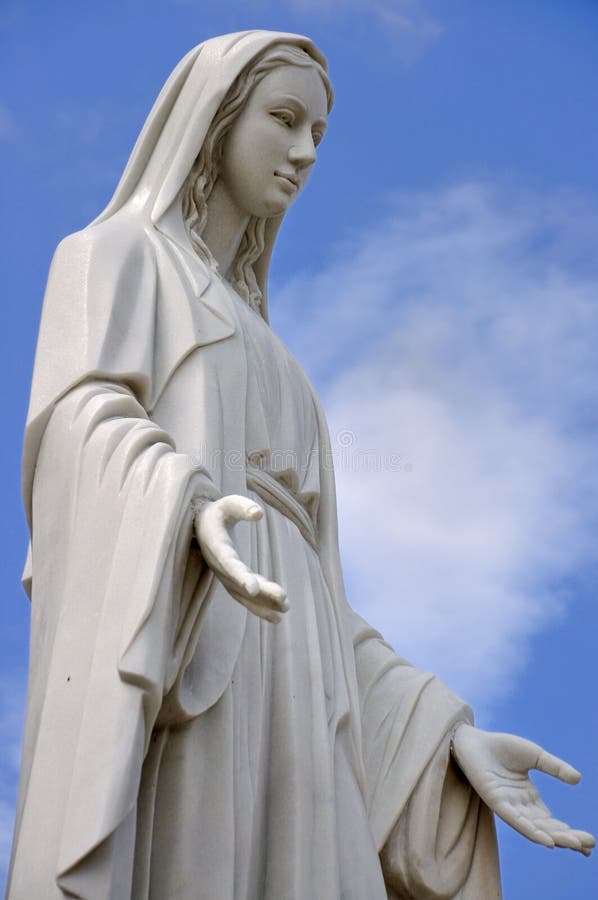 Blessed Virgin Mary Statue stock photo. Image of trang - 28560968