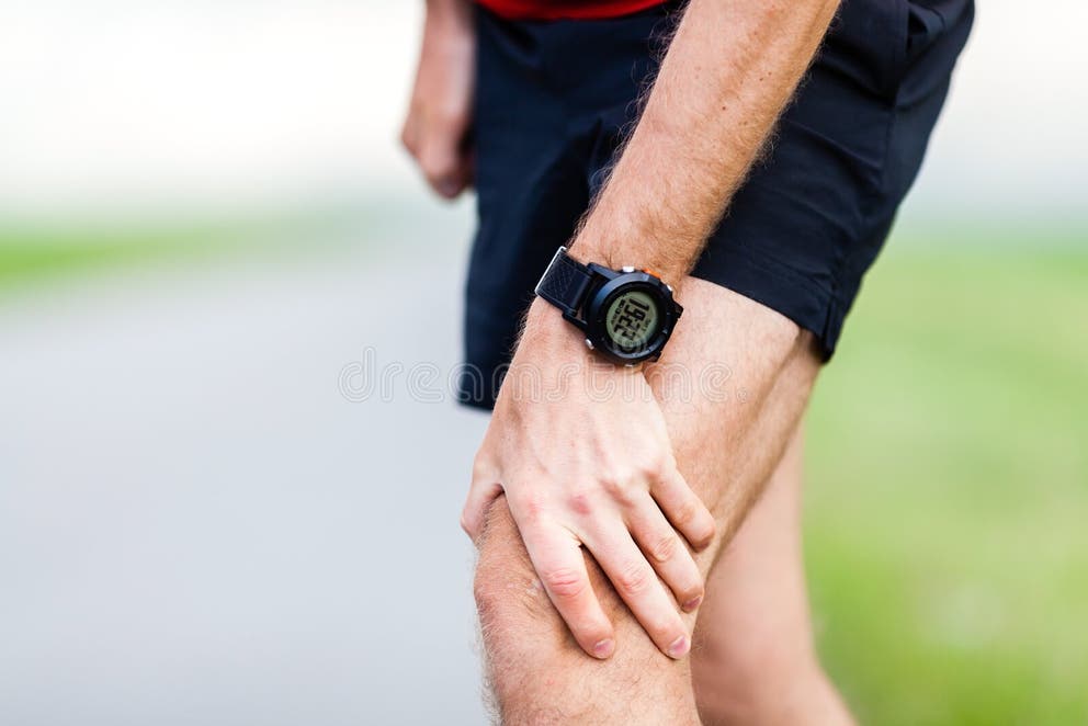 Blessure De Course à Pied, Douleur Au Genou Photo stock - Image du ...