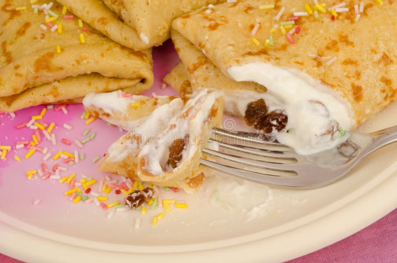 Blinchik foto de stock. Imagem de alimento, enchido, tradicional - 37129092