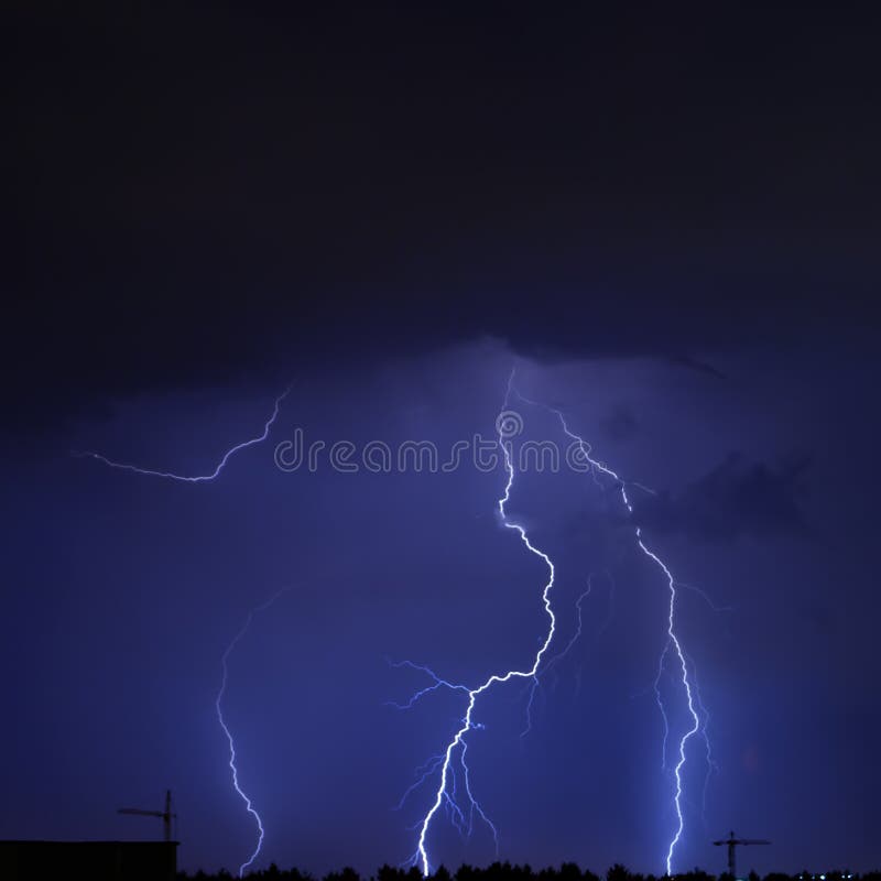 Blitzsturm stockfoto. Bild von himmel, blitz, gefahr - 20514578