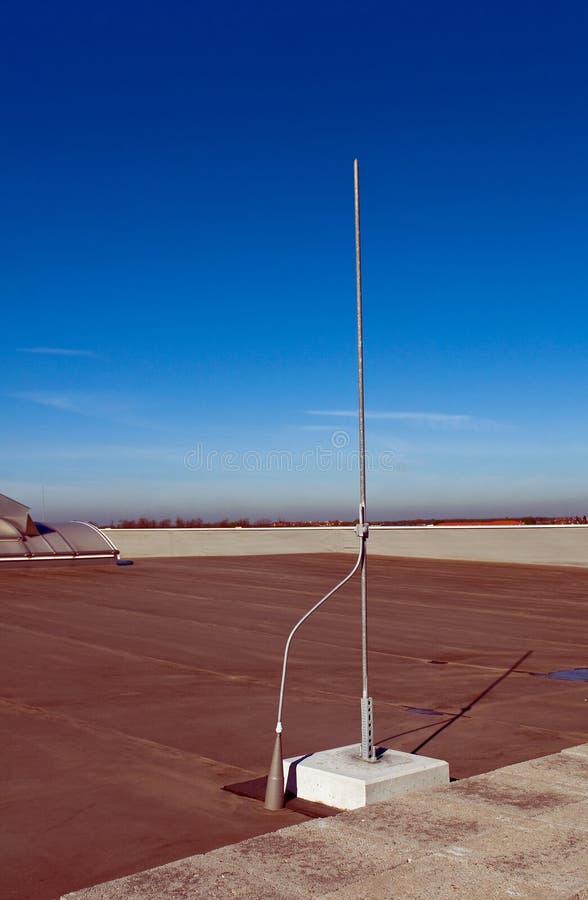 Blitzableiter stockbild. Bild von jahreszeit, blinken - 24443917