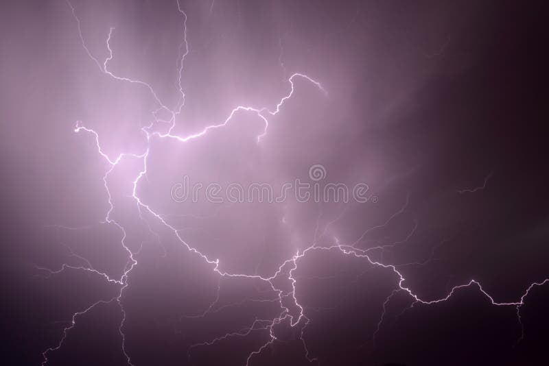 Blixt arkivfoto. Bild av natt, meteorologi, blixt, väder - 87623040