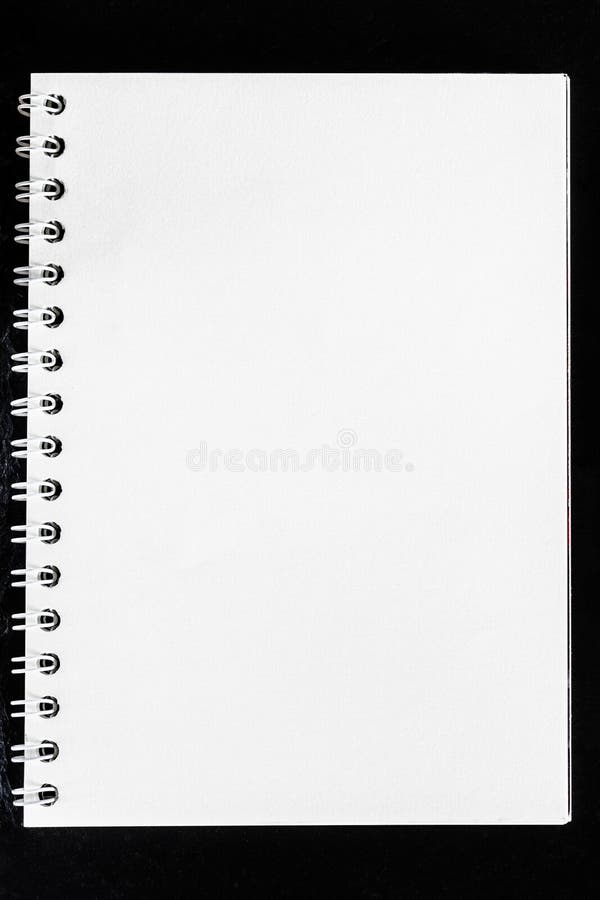 Bloco De Notas Branco Para Notas Em Um Fundo Preto Imagem de Stock ...