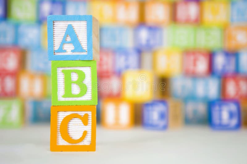 Blocos Do ABC Com Fundo Colorido Imagem de Stock - Imagem de quadrado, fundamentos: 12580797