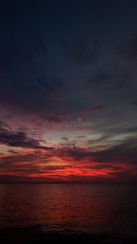 Blood sky effect stock image. Image of reflection, sunlight - 202608155