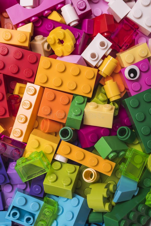 Bloques de Lego foto de archivo editorial. Imagen de construido - 27882523