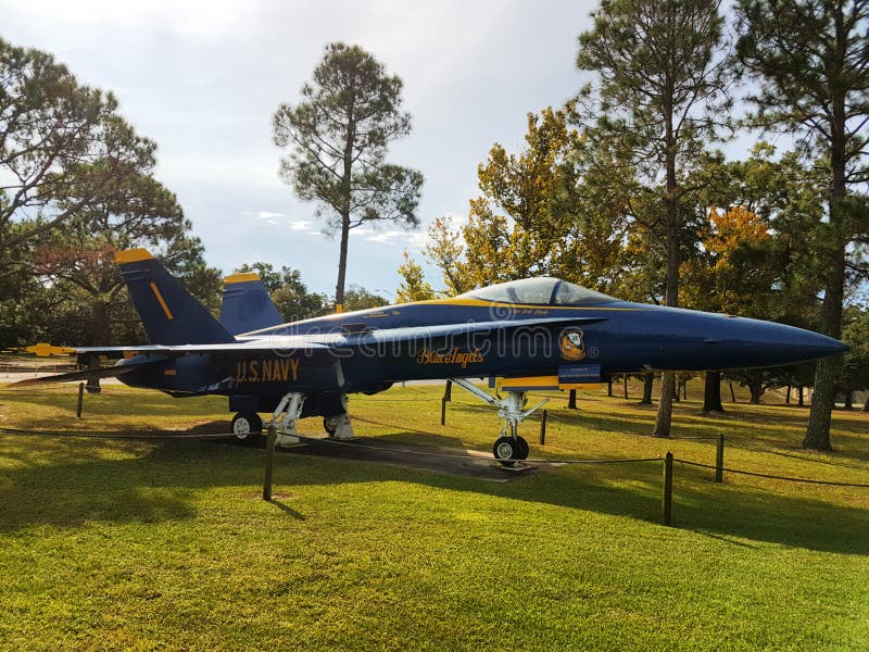 Blue Angels 1 editorial photography. Image of fighter - 174736777