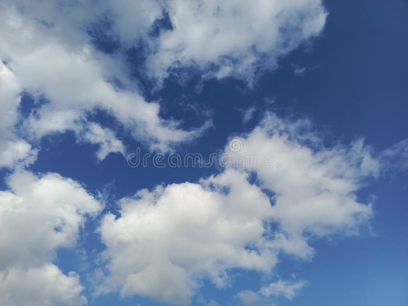 Blue Anime Sky with Light and Dark Blue Gradient and Clouds Filling it ...