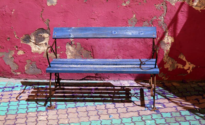 Blue bench stock illustration. Illustration of full, shadow - 193370