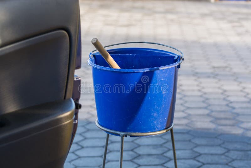 Petrol Station Window Washer Stock Photos - Free & Royalty-Free Stock ...