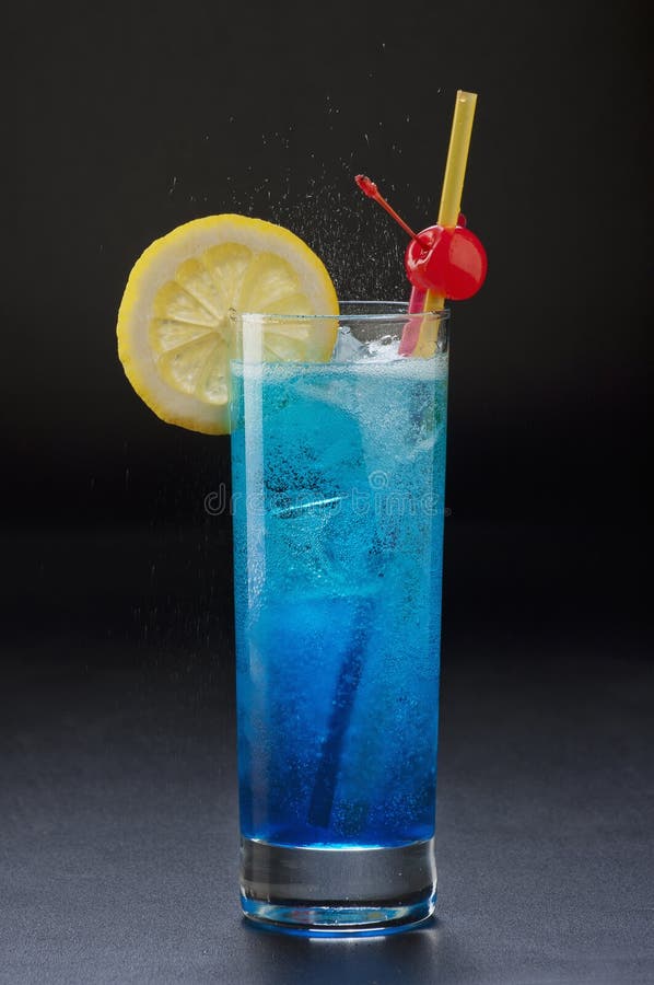 Blue carbonated beverage. stock image. Image of restaurant - 82950783