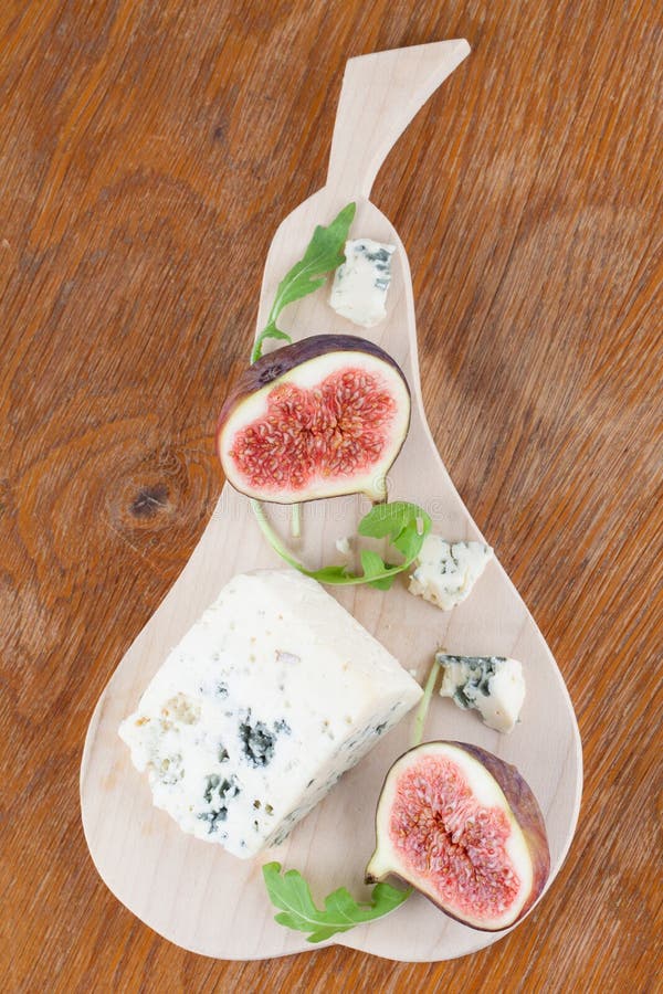 Blue cheese and figs stock image. Image of cutting, ingredient - 34919119