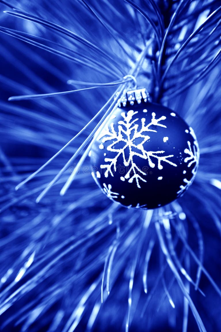 Royal Blue Gold Christmas Tree Decorations Stock Photos - Free ...
