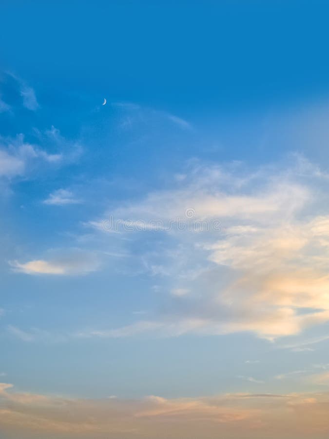 1,004 Small Crescent Moon Stock Photos - Free & Royalty-Free Stock ...