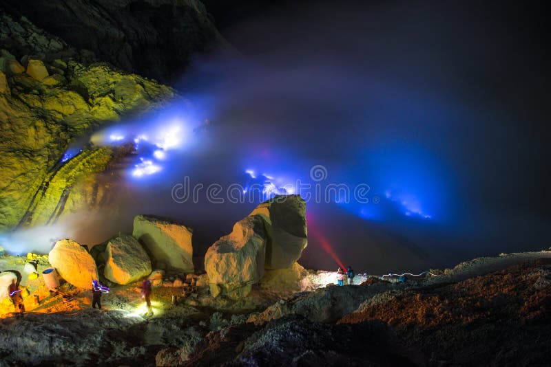 Blue Sulfur Flames, Kawah Ijen Volcano Stock Image - Image of kawah ...