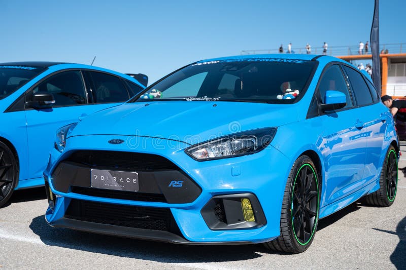 595 Ford Focus Road Stock Photos - Free & Royalty-Free Stock Photos ...