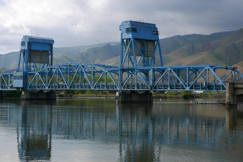 Lewiston - Clarkston Blue Bridge Against Vibrant Twilight Sky. Idaho ...