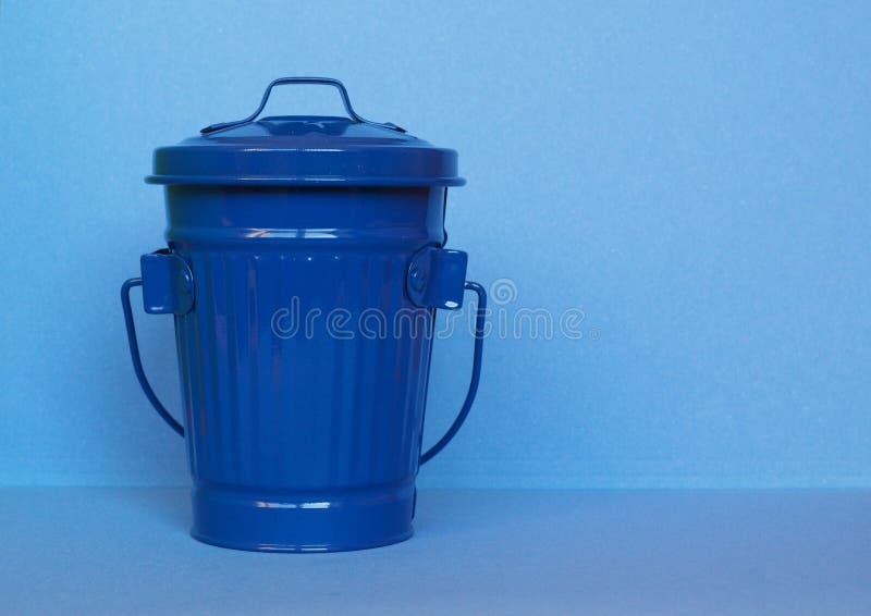 Blue cat box with litter stock image. Image of trained - 1603081