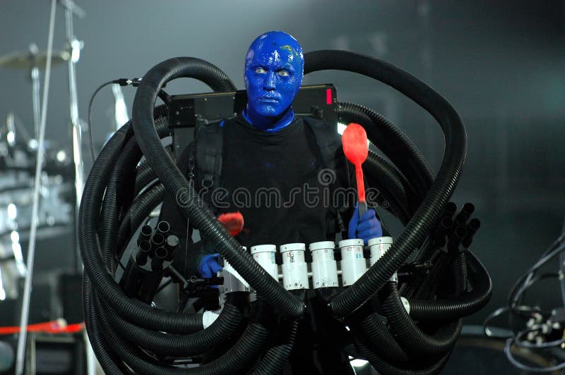 Blue man group performance editorial photography. Image of performance ...