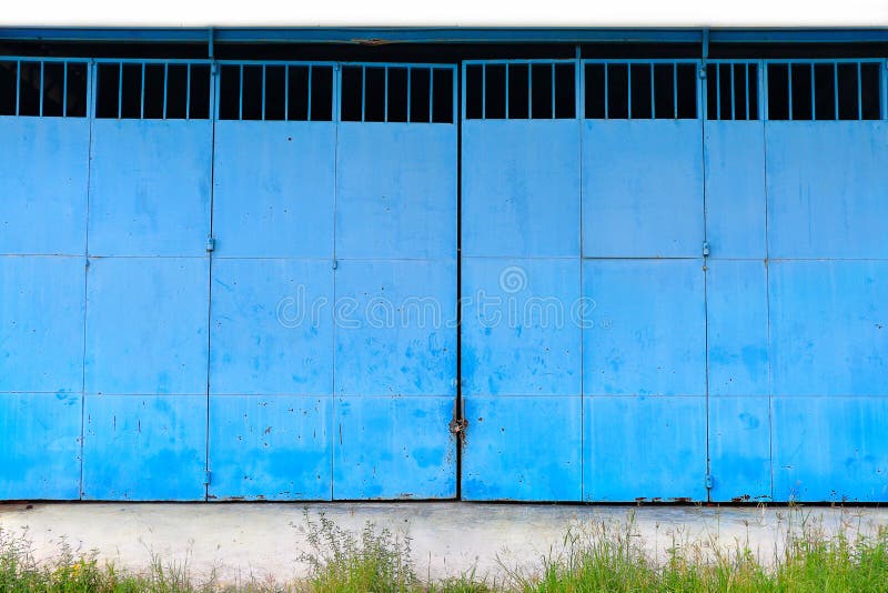 118 Blue Metal Gates Industrial Building Stock Photos - Free & Royalty ...