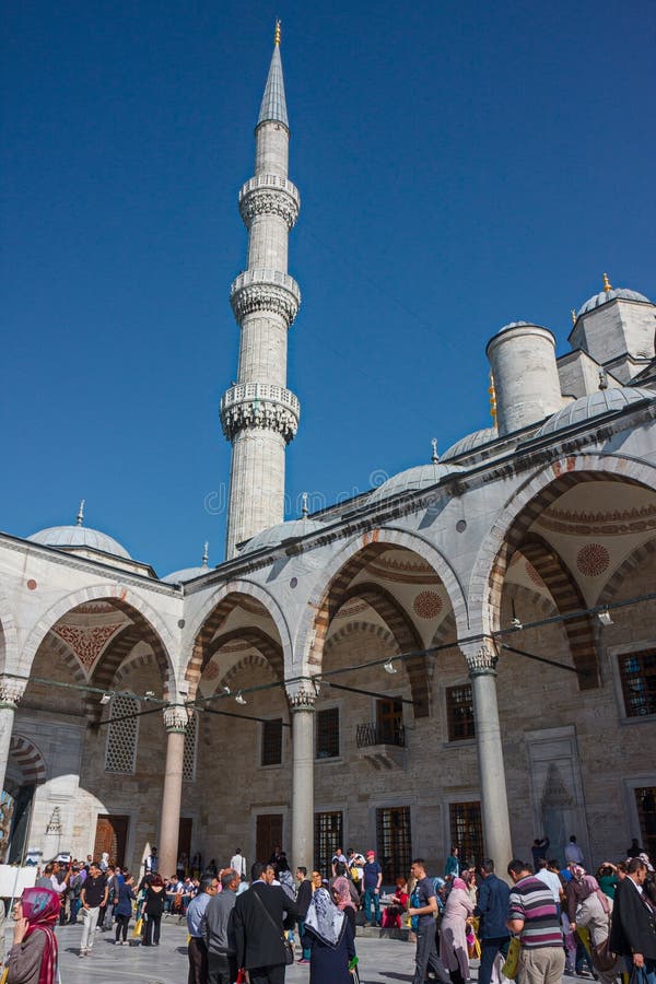 The Blue Mosque, exterior editorial photo. Image of people - 112568316