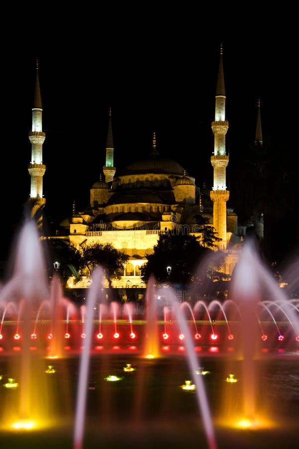 Blue Mosque with Fountain at Night, Istanbul Stock Photo - Image of ...