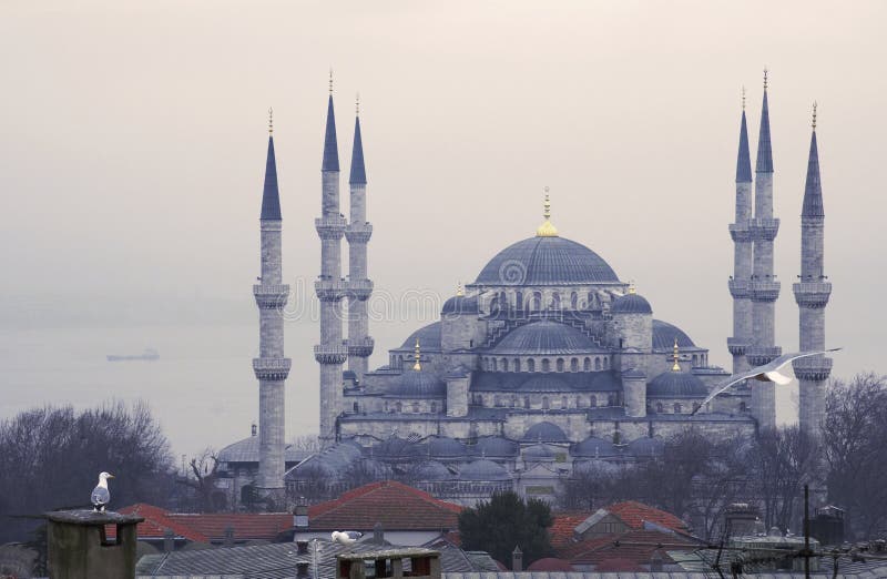 Blue mosque in Istanbul stock image. Image of turkey, tourism - 4187897