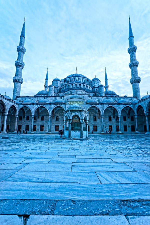 View of Blue Mosque in Istanbul with Beautiful Sunset Sky Editorial ...