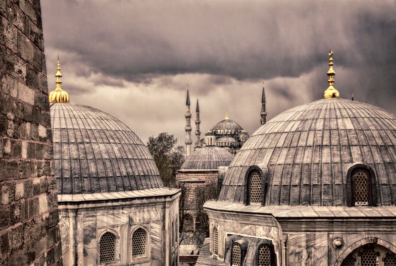 View of Blue Mosque in Istanbul with Beautiful Sunset Sky Editorial ...