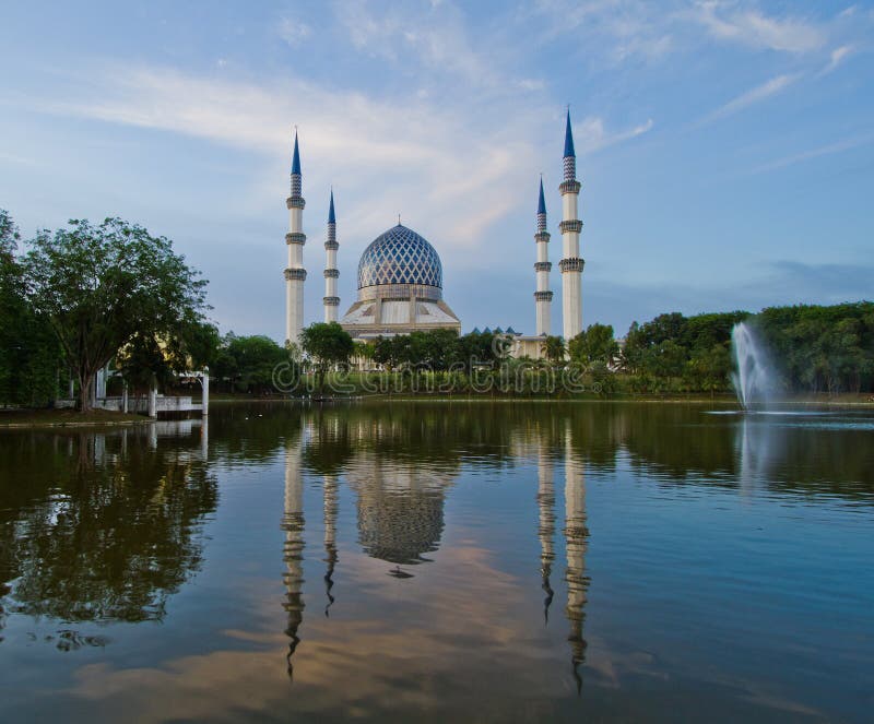Salahuddin Abdul Aziz Shah Mosque Also Known As the Blue Mosque Stock ...