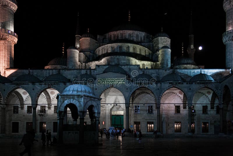 Blue Mosque at night editorial stock image. Image of turkey - 230911844
