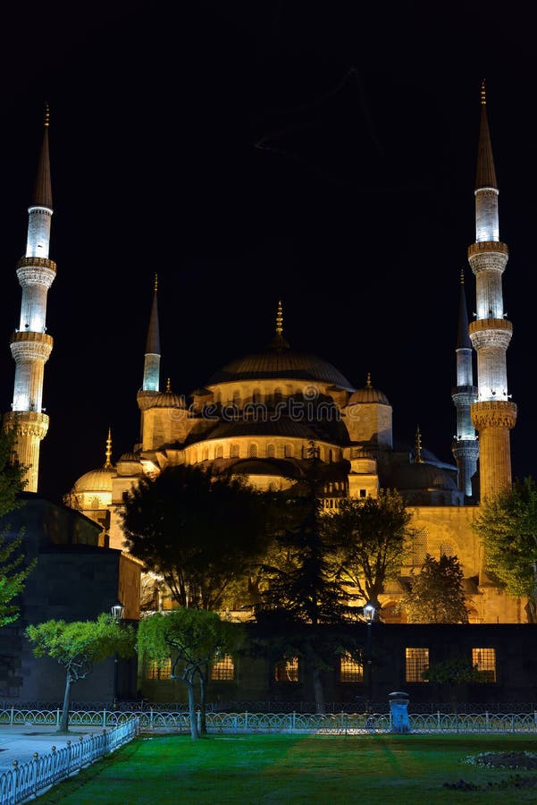 Blue Mosque at Night in Istanbul, Turkey Stock Photo - Image of holy ...