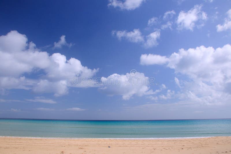 Blue ocean and beach stock image. Image of peace, ocean - 86692641
