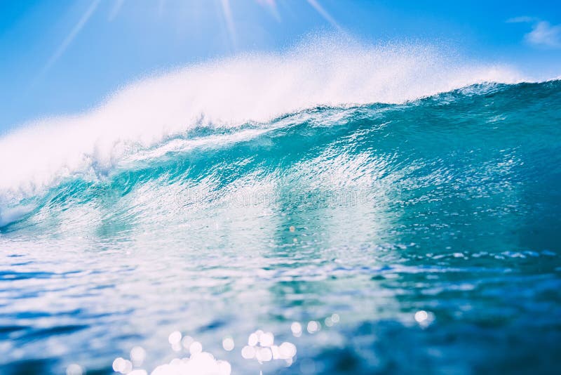 Blue Ocean Wave with Sun Light. Clear Wave in Tropics and Blue Sky ...