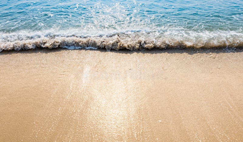 Blue Ocean Waves Sunlight Reflection Sand Beach Background Stock Photo ...