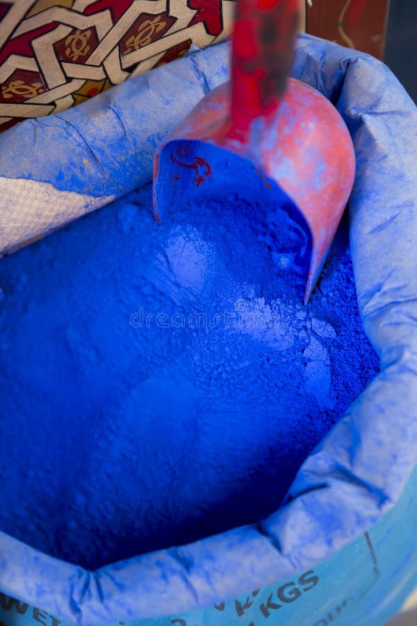 Cobalt Powder Coarse Mesh 99.9 High Fluid Cobalt Metal, on Isolated ...