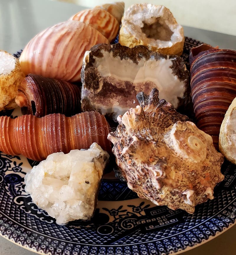 Blue Plate with Shells and Geode Stock Image - Image of plate, boho ...