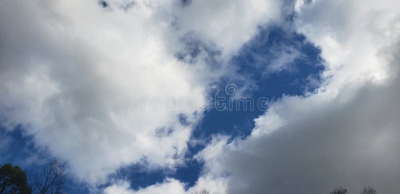 Blue Skies Over North Florida Stock Image - Image of cloud, cumulus ...
