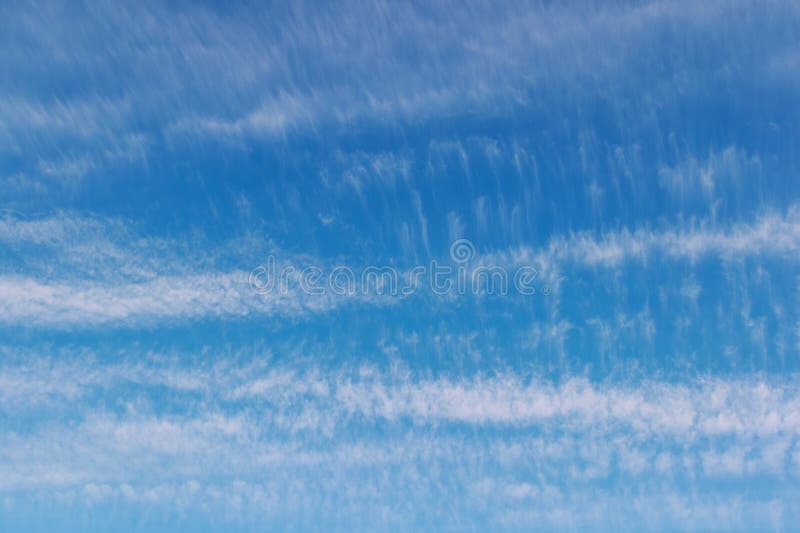 Blue Sky, Gentle Cloud Wisps, Soft Color Gradient, Peaceful Daytime ...
