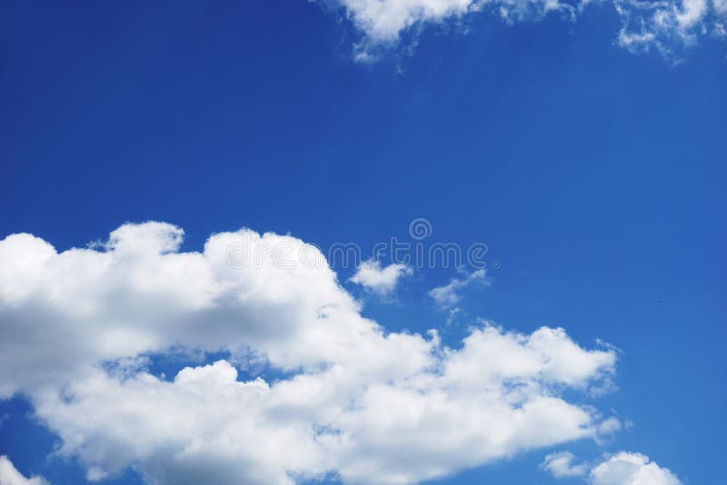 Blue Sky with Small Cumulus Clouds Stock Image - Image of small, fluffy ...
