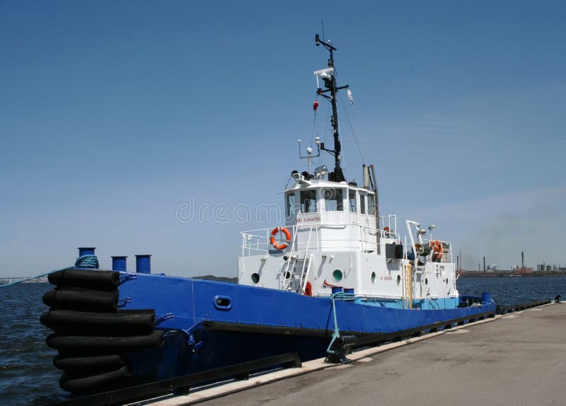 Tugboat Free Stock Photos & Pictures, Tugboat Royalty-Free and Public ...