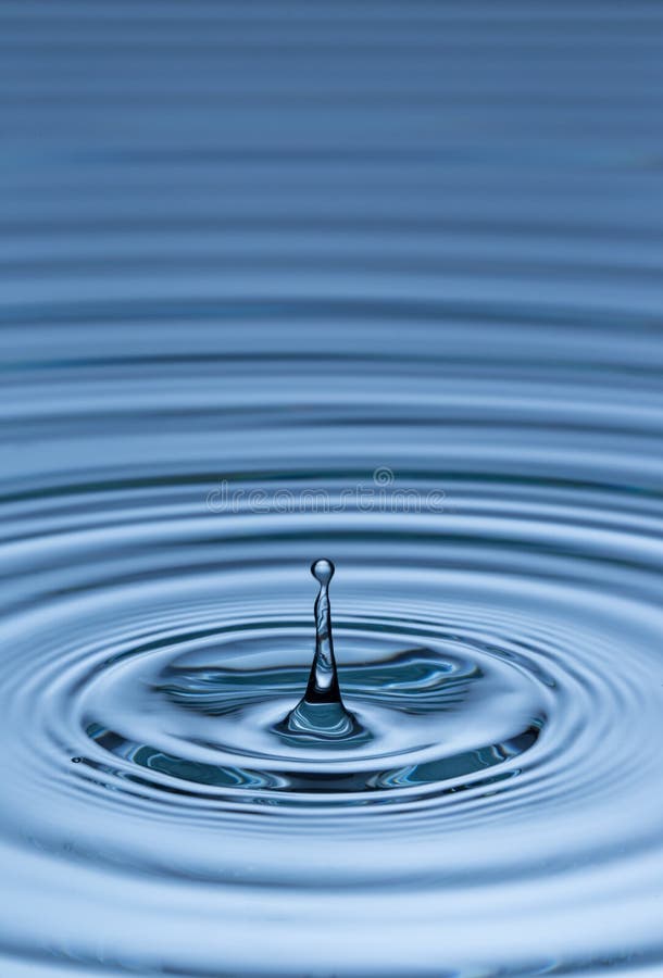 660+ Drop falling blue water Free Stock Photos - StockFreeImages