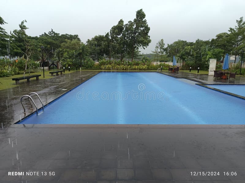 Blue Water Grey Sky on Raining Day Stock Photo - Image of grey, blue ...