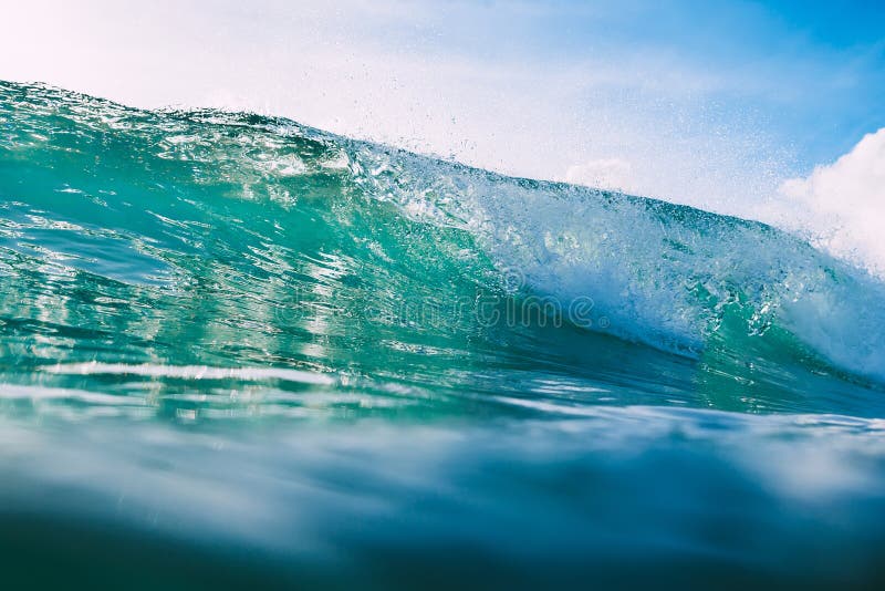 Blue Wave in Ocean. Crystal Wave and Sun Light Stock Image - Image of ...