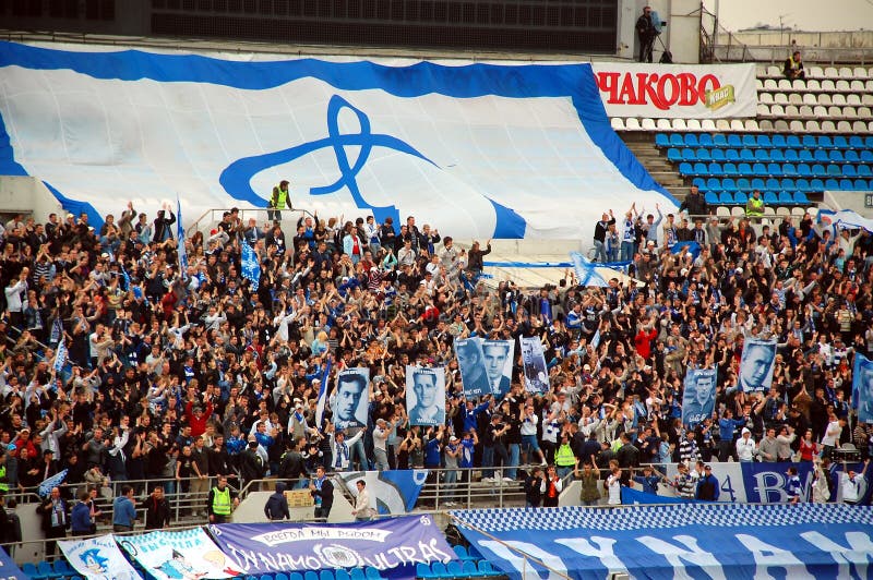 Blue and White Dynamite editorial photography. Image of cracker - 8151317