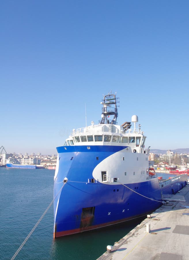 Blue and White Inverted Bow Ship Stock Image - Image of outdoor, radar ...