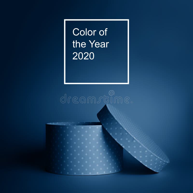 Blue and White Polka Dot Round Gift Box. Stock Image - Image of ...